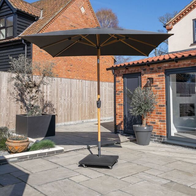 Norfolk Leisure Royce Premium 2.5m Parasol with LEDs, Carbon Canopy ...