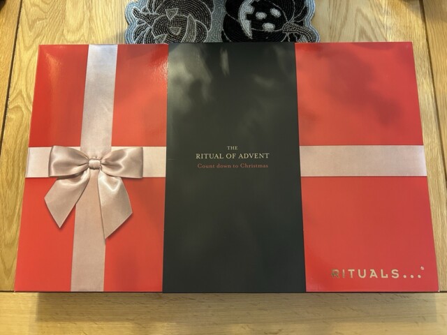 Rituals 1111816 The Ritual Of Advent Deluxe With 24 Rituals Surprises ...