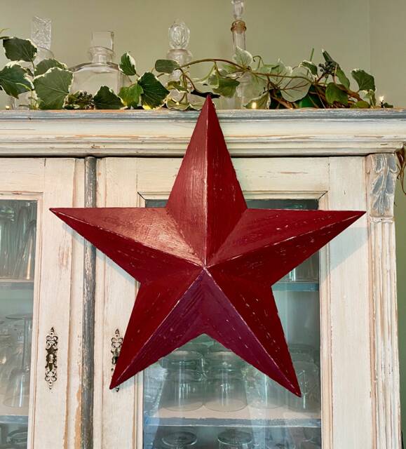 Red Barn Star Hand Painted Distressed Wooden Wall Decoration - 55cm by ...