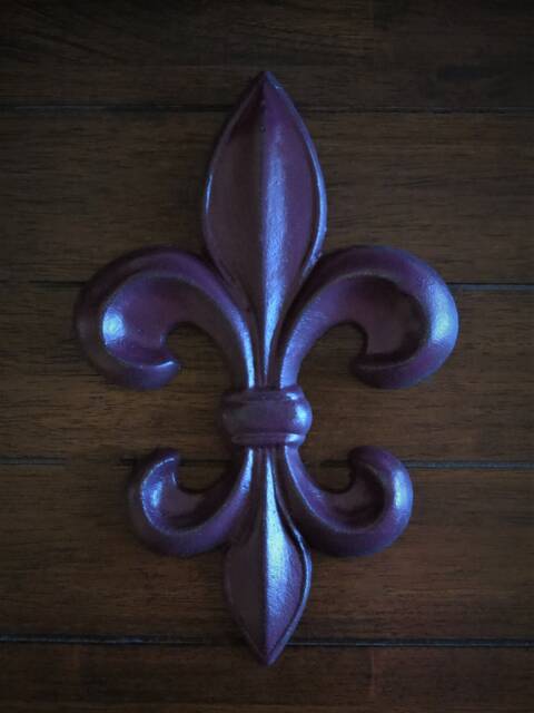 Fleur De Lis Wall Decor/Aubergine Color Or Pick Cast Iron Symbol Sign ...