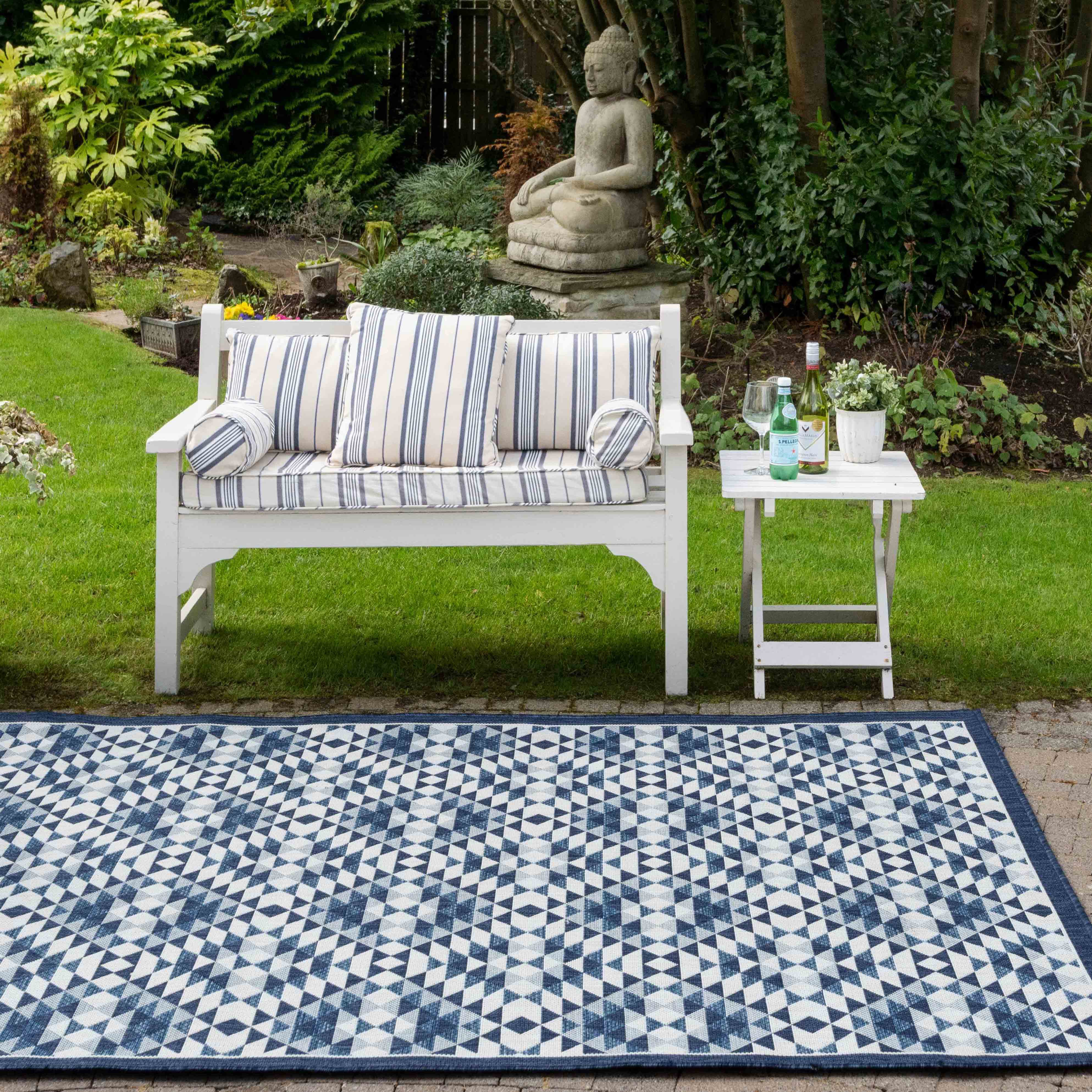 Navy Blue Geometric Diamond Weatherproof Outdoor BBQ Area Rug - Florida ...