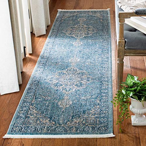 Safavieh Traditional Rug for Living Room, Dining Room, Bedroom ...
