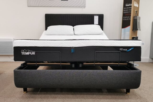 Tempur Arc Adjustable Bed Vertical Headboard - King Size - Ex Display ...