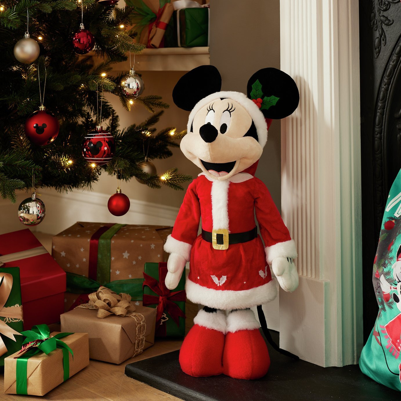 Disney Standing Minnie Mouse Christmas Decoration by Argos | ufurnish.com