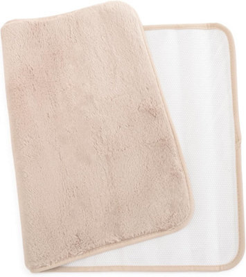 Erin Faux Fur Mat 50 X 80Cm - Latte by B&Q | ufurnish.com