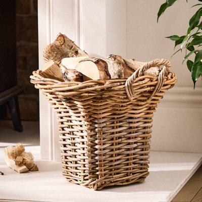 Dibor Traditional Style Wicker Medium Fluted Fireplace Log Storage ...