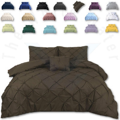 TheWhiteWater Limited Pintuck Duvet Cover Set + Matching Pillowcases ...