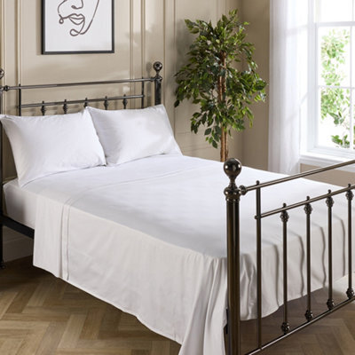 Hotel Pure Luxury 5 Star Flat Sheet by B&Q | ufurnish.com
