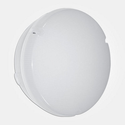 Eterna Opcirmw3 9W-18W Emergency Led Bulkhead With Mw Sensor by B&Q ...
