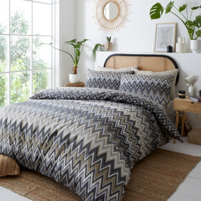 Portfolio Home Tyler Zig Zag Geometric Soft Easy Care Bed Linen Bedding ...