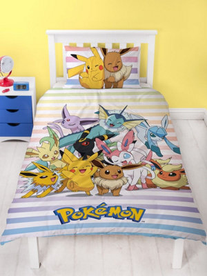Pokémon Group Single Duvet Cover And Pillowcase Set by B&Q | ufurnish.com