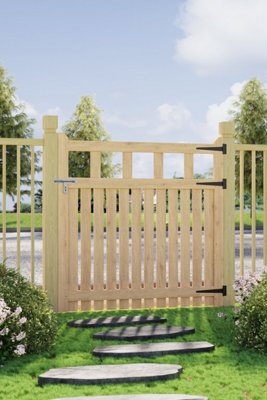 Garden Sanctuary Stylish Freestanding Wooden Garden Gate For Outdoor ...