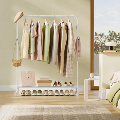 Songmics Mobile Wardrobe Organizer, Single-Rail Garment Stand With ...