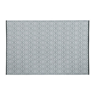 Jvl Lightweight Reversible Plastic Woven Outdoor Rug, 120X180Cm ...