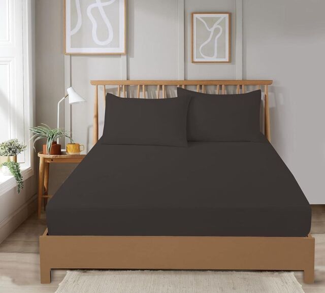 Super Soft Plain Dye Fitted Sheet in Emerald Green - Double by ...
