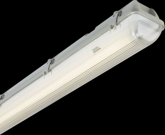 Netlighting 6ft Single HF NonCorrosive Fluorescent Fitting with ...
