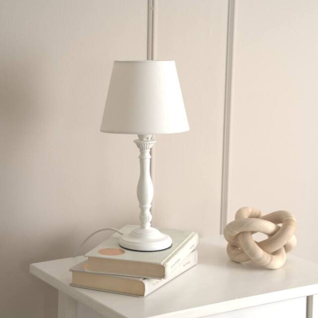 ValueLights Sara Traditional Candle Stick Table Lamp with Tapered Lamp ...