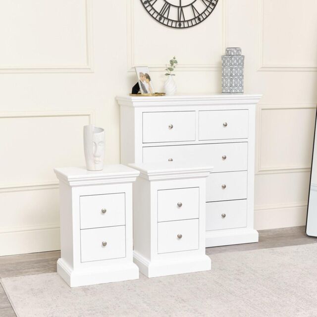 White 5 Drawer Chest Of Drawers & Pair Of 2 Drawer Bedside Tables ...