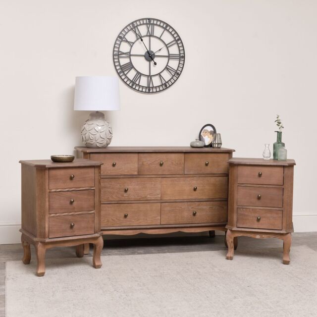 7 Drawer Wooden Chest Of Drawers & Pair Of 2 Drawer Bedside Tables ...