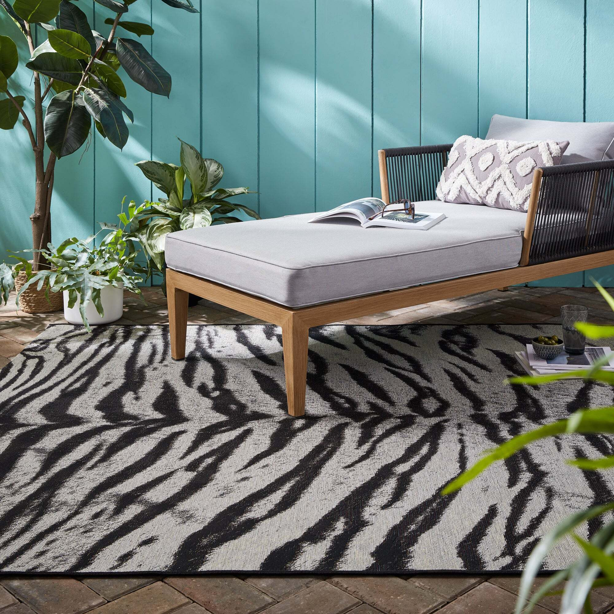 Saber Tiger Print Indoor Outdoor Rug Black/White by Dunelm | ufurnish.com