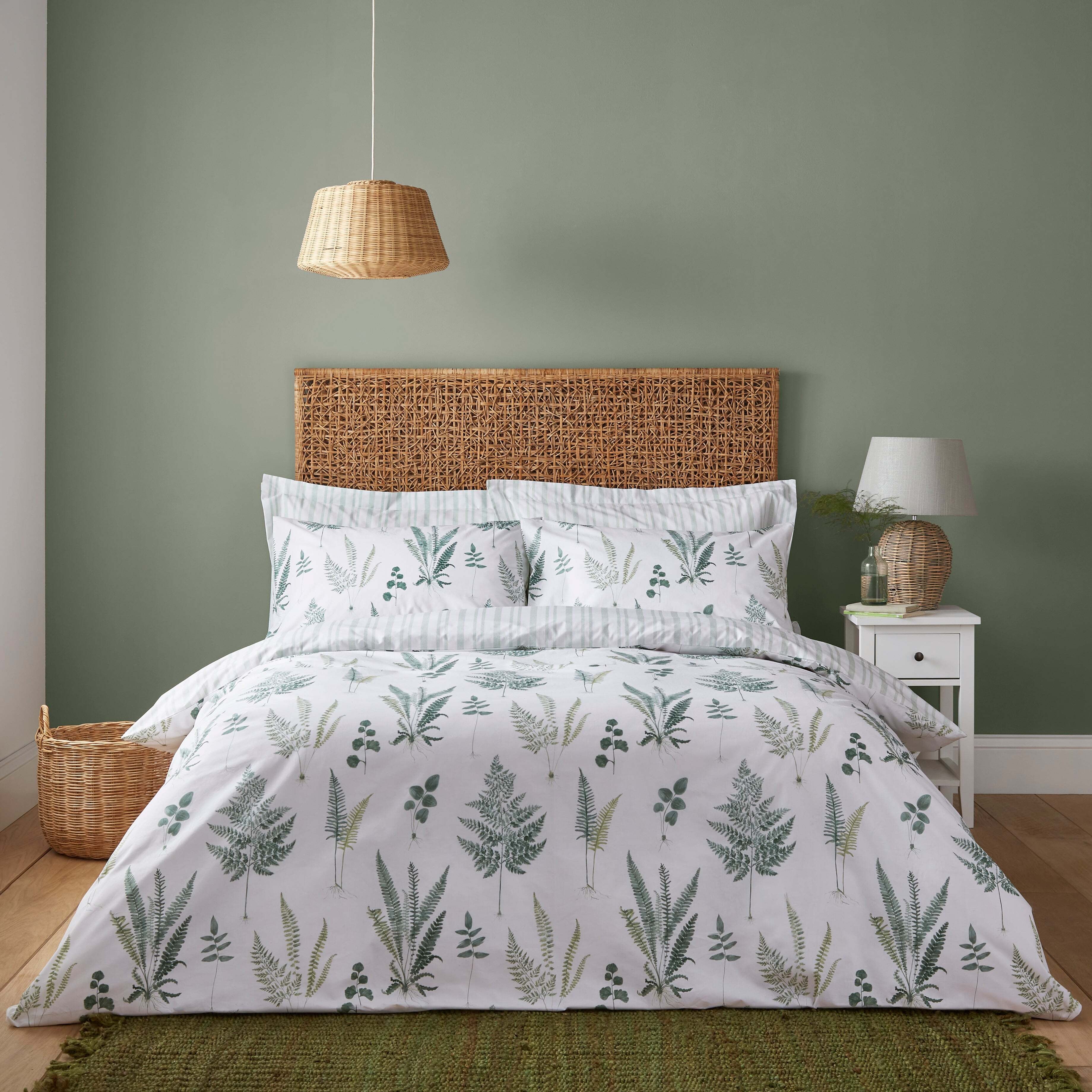 Fern Green 100% Cotton Duvet Cover and Pillowcase Set Green/White by ...