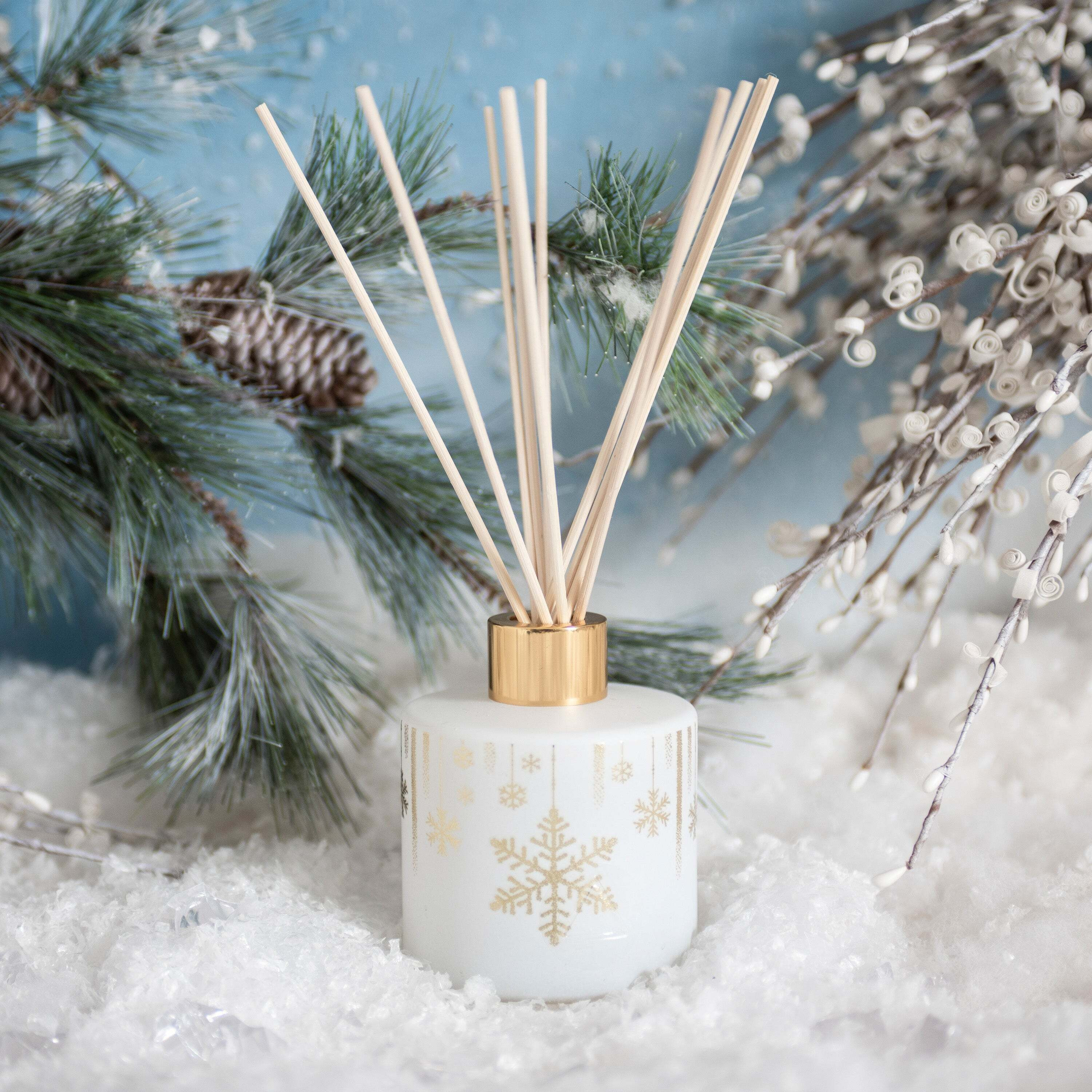Season To Sparkle 180ml Reed Diffuser White by Dunelm | ufurnish.com