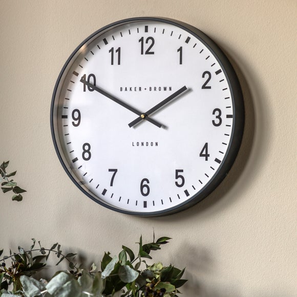 Cedar & Sage Cambridge Round Wall Clock by Dunelm | ufurnish.com