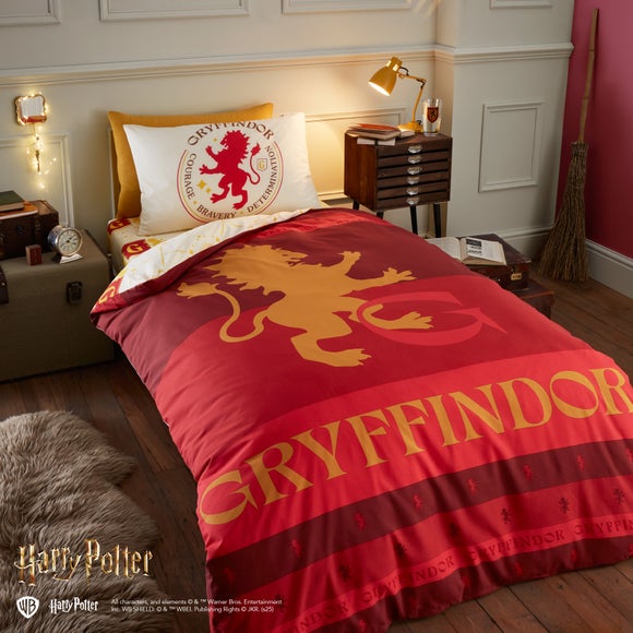 Harry Potter Gryffindor Reversible Duvet Cover and Pillowcase Set by ...