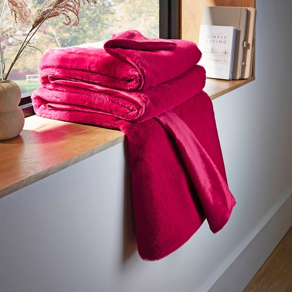 Lenon Plush Throw Blanket by Dunelm | ufurnish.com