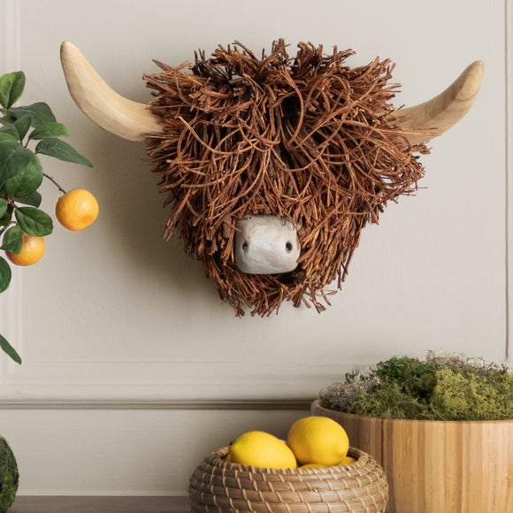 Voyage Maison Hewie Wall Mounted Highland Cow Ornament by Dunelm ...
