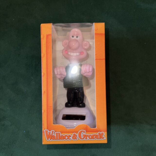 Puckator Wallace Solar Pal - Home Office Table Desk Dashboard Car by ...