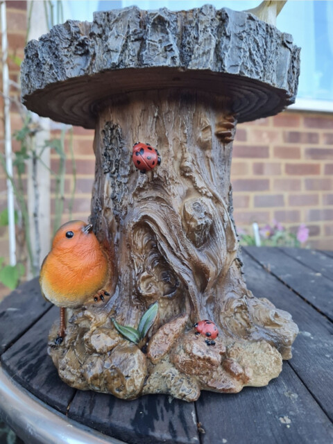 Vivid Arts Tree Trunk Bird Feeder With Robins - Robin Garden Bird by ...