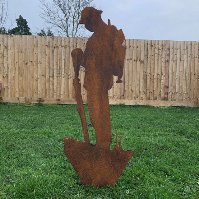 Large Rusty Metal Soldier Garden Statue 105cm Tall, 37cm Wide Outdoor ...