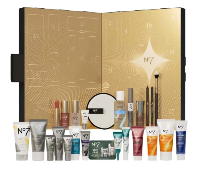 No7 Advent Calendar Protect And Perfect 25 Days Beauty Xmas Make Up by ...