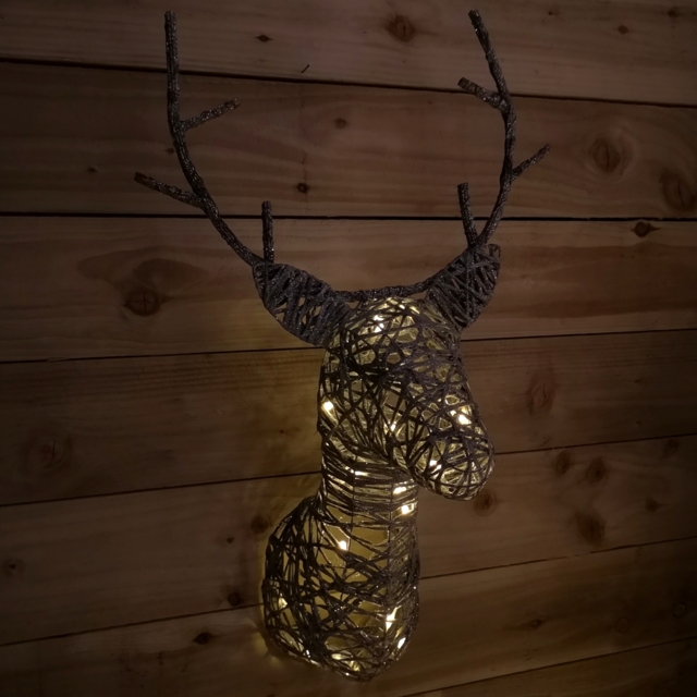55x69cm Warm White 20 Led Christmas Stag Wall Hanging Xmas Decoration ...