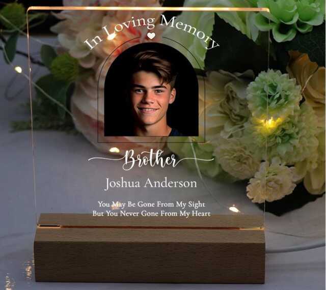 Personalised Photo in Heart Frame Memorial Lamp Night Light Condolence ...