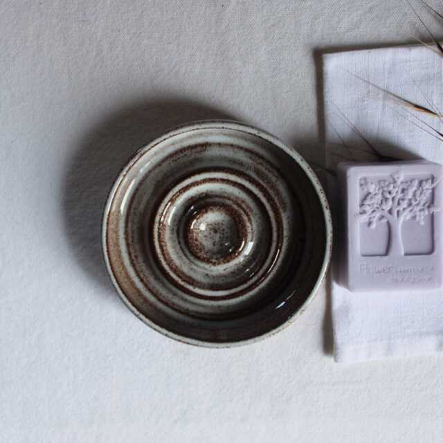 Round Soap Dish, Ceramic Holder, Soap Display, Bathroom Decor Handmade ...