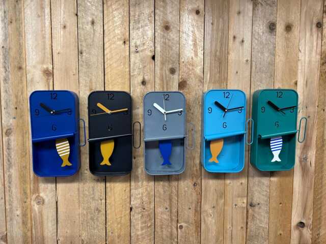 Moving Sardine Clock by Etsy | ufurnish.com