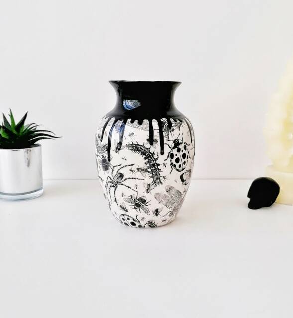 Gothic Bugs Vase, Bug Goth Flowers, Macabre Alternative Flower, Emo ...