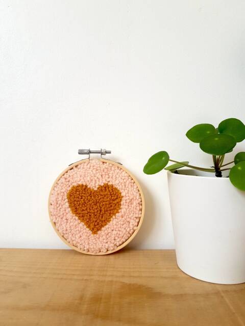 Punch Needle Embroidered Heart Frame, Decoration For Bedroom, Drum To ...