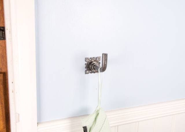 Industrial Hook Wall Mounted Metal Coat Hanger Barber Shop Decor Cast ...