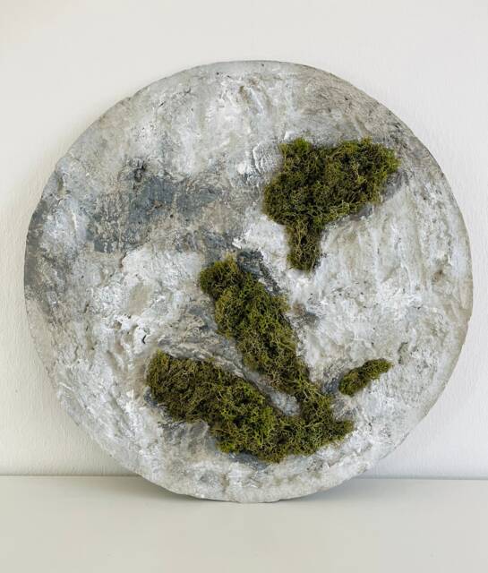 Moss - 42 cm Mural Made Of Concrete Hanging Moss Wall Art Decoration ...