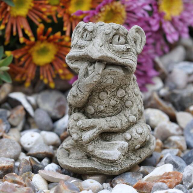 Frog Gargoyle Stone Statue - Gremlin Sprite Mythical Concrete Garden ...