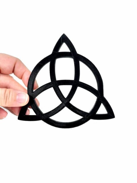 Black Triquetra Circle Decoration, Trinity Knot Altar Tile, 3D Printed ...
