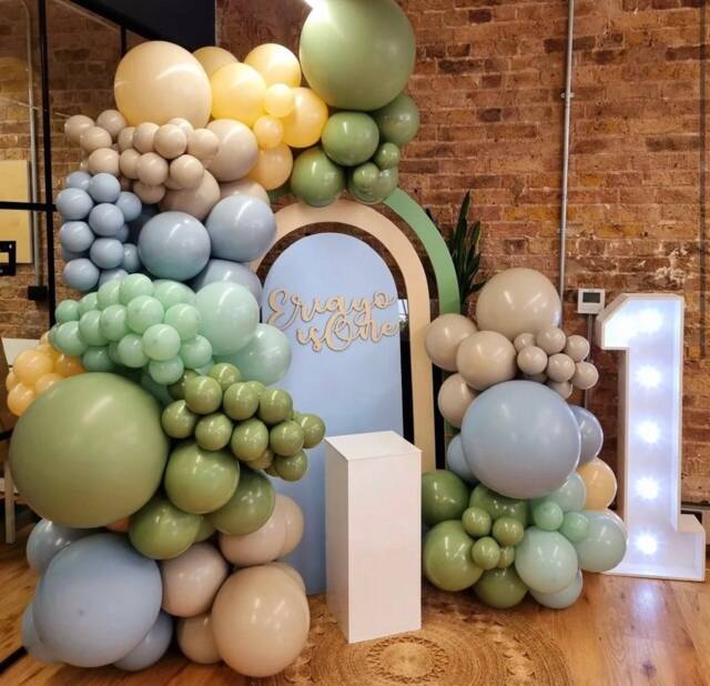 Birthday Age Party Wooden Extra Large Sign in Swirly Font - Flower Wall ...