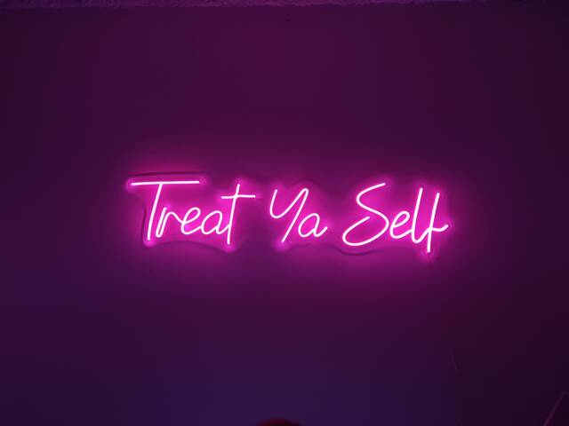 Treat Yo Self - Led Neon Sign, Interior Decor, Room Decor, Wall Custom ...