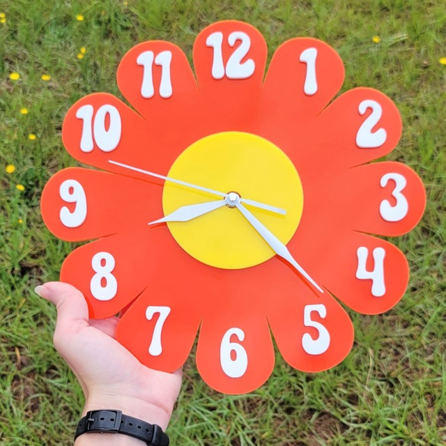 Retro Daisy Wall Clock - Funky Orange & White by Etsy | ufurnish.com