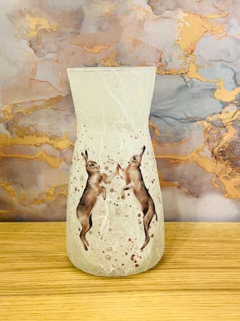 Beautiful Boxing Hares Design Handmade Glass Vase Finished in A Glitter ...
