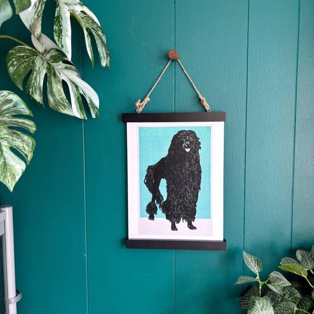 Black Picture Hanger - Magnetic Black Poster Hanger, Wooden Wall ...