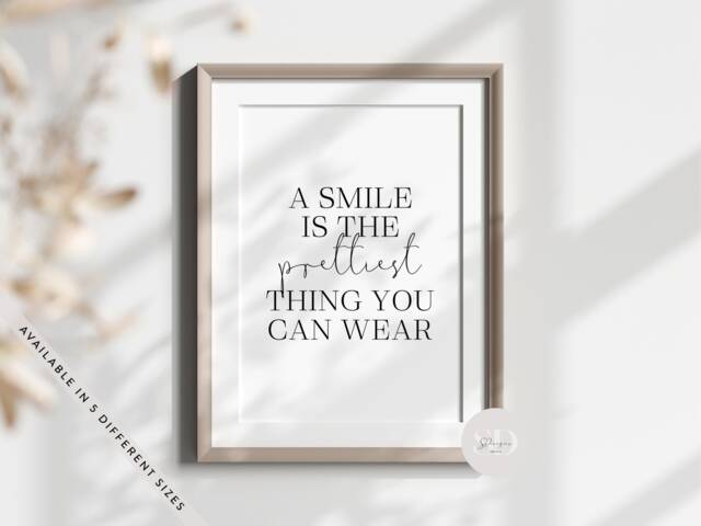 A Smile Is The Prettiest Thing You Can Wear Bedroom Dressing Room Quote ...